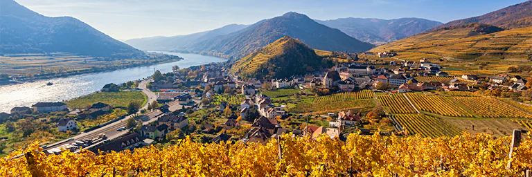Cruises visiting Spitz 2025-2026 | Spitz Cruises visiting $880/day