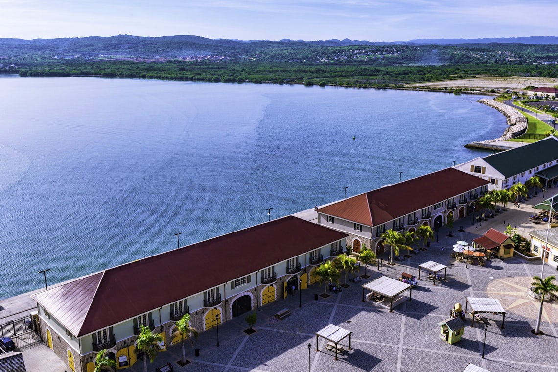 Independence of the Seas 7 nt cruise dep Miami 4 Mar 2028 from $1,756pp